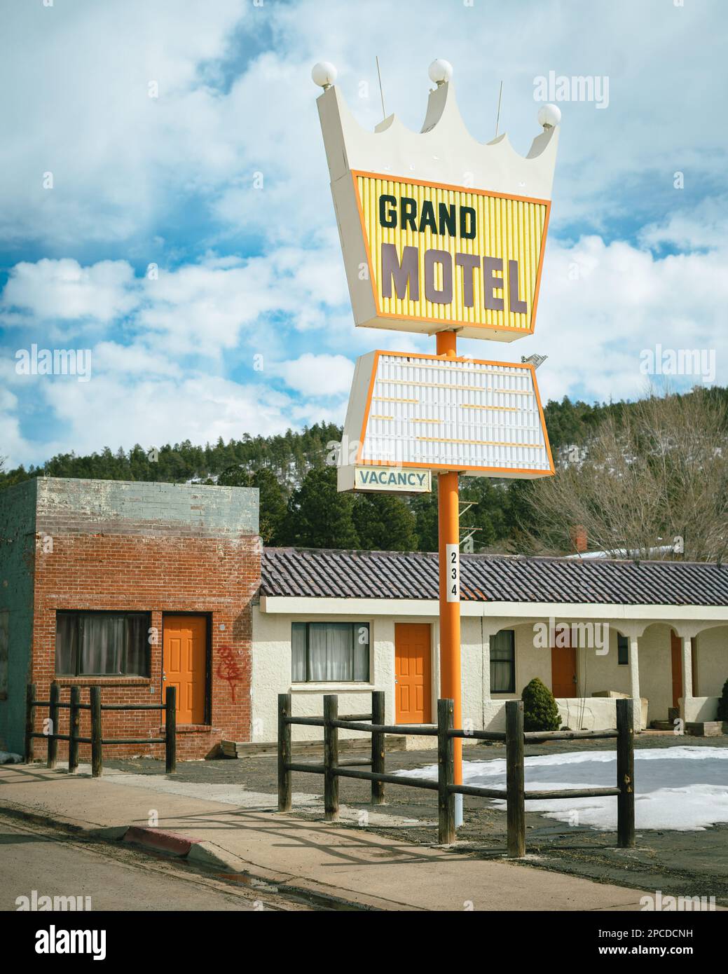 Grand Motel vintage sign on Route 66, Williams, Arizona Stock Photo - Alamy