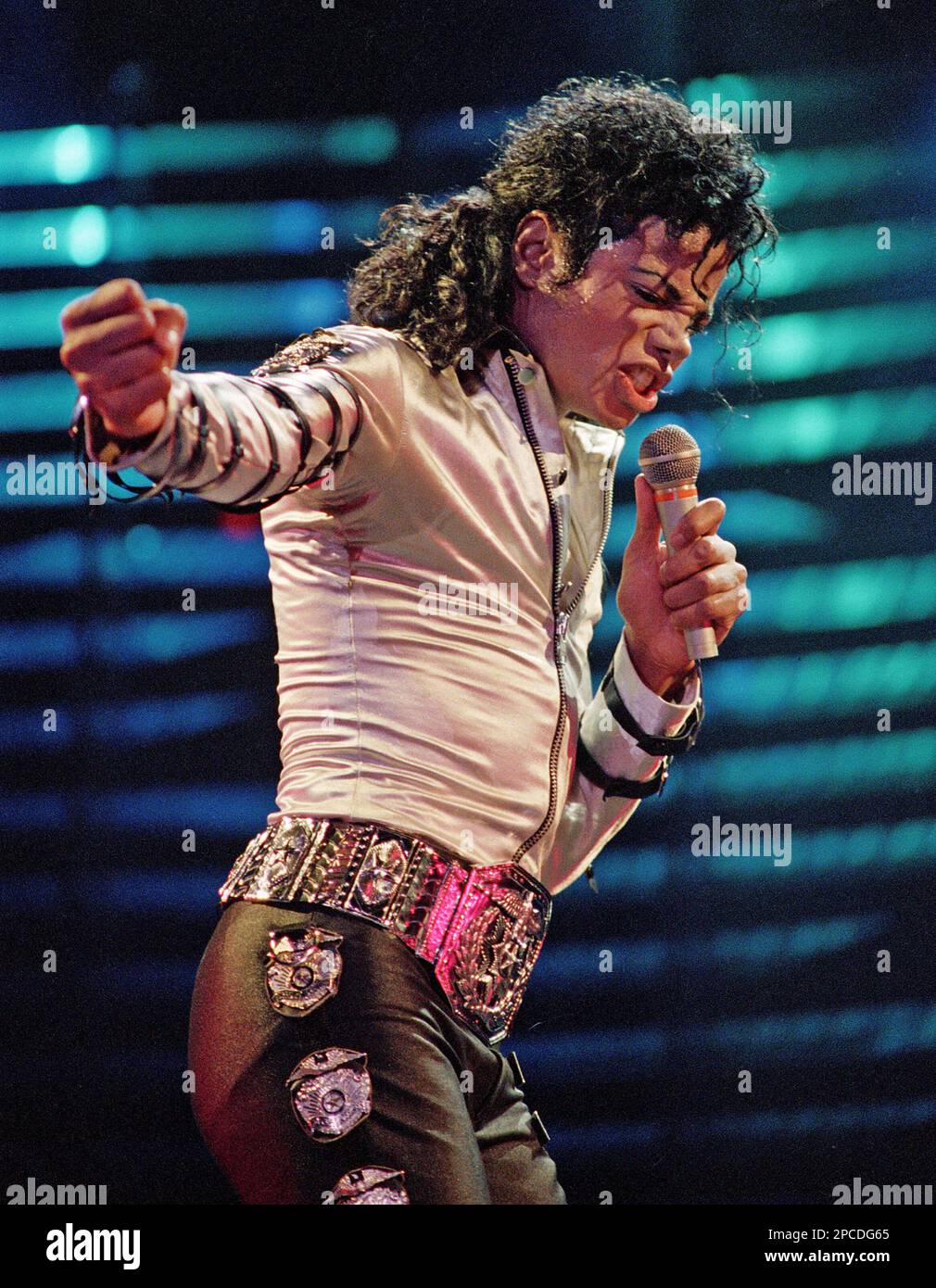 Michael Jackson's song "Smooth Criminal" has a different beat than ...