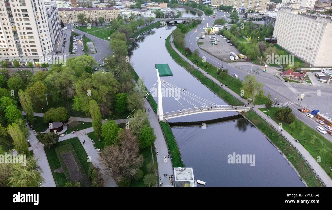Top down view pedestrian bridge hi-res stock photography and images - Alamy