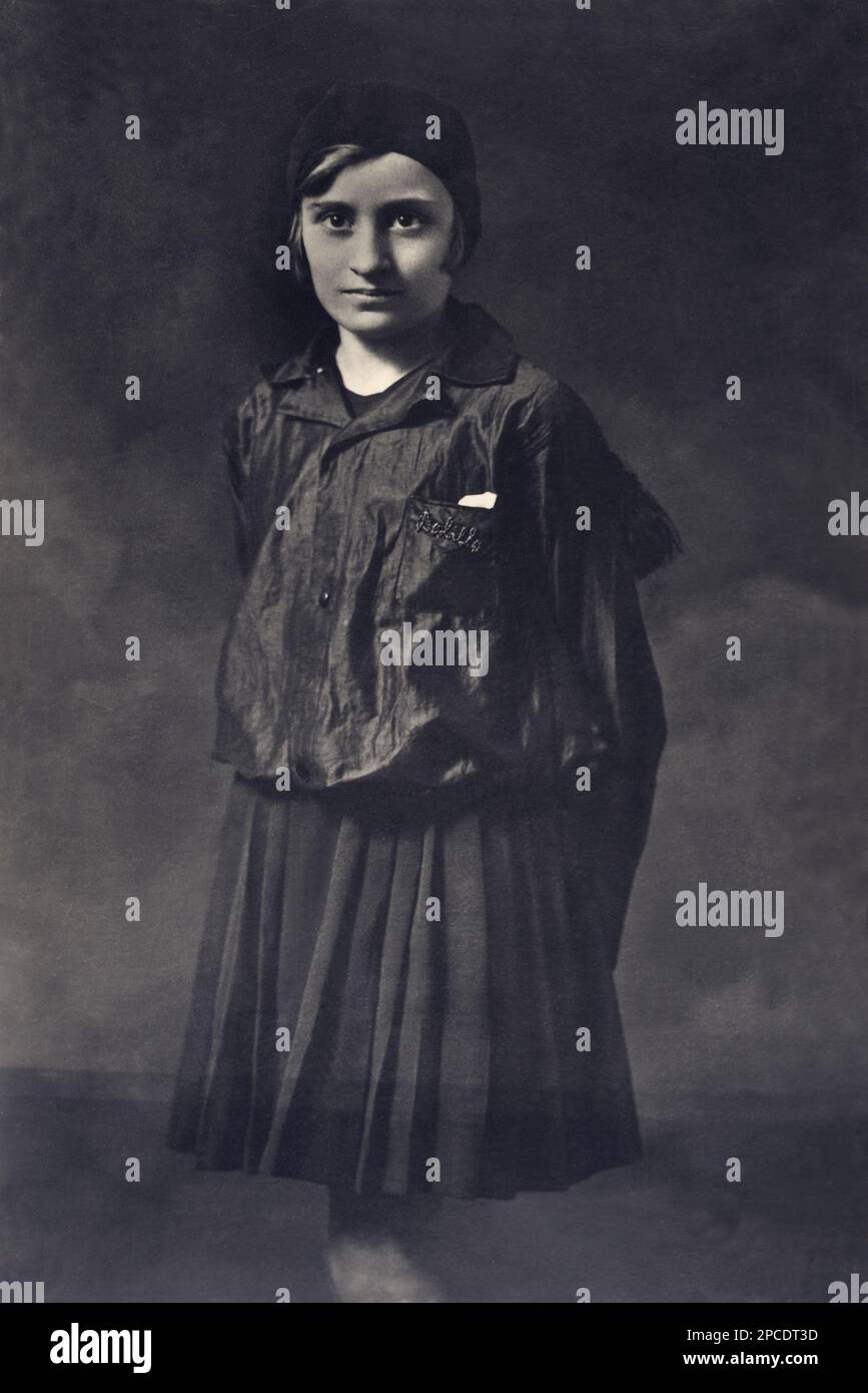 Mussolini and child hi-res stock photography and images - Alamy