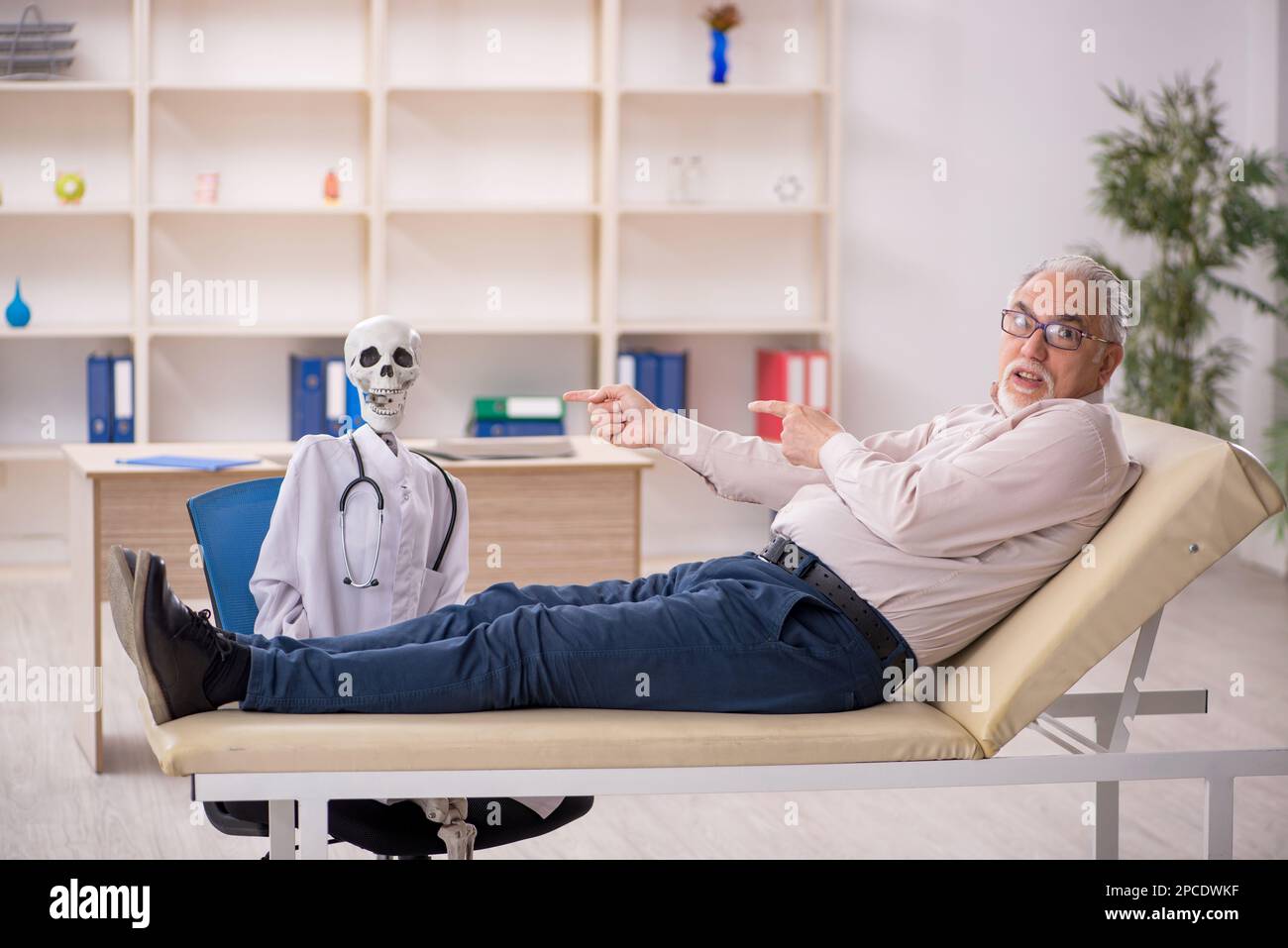 Doctor strange comic hi-res stock photography and images - Alamy