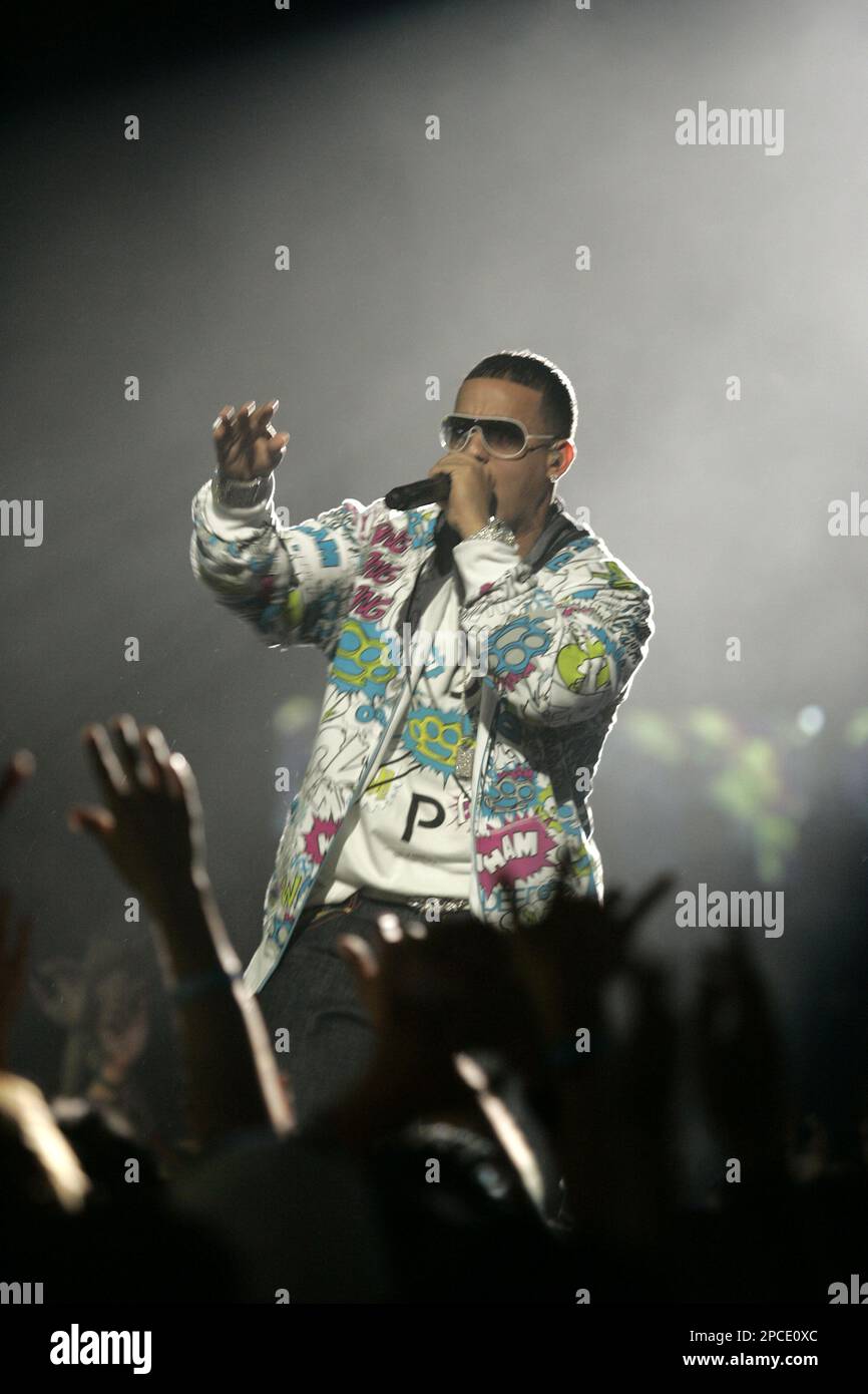 Puerto Rican singer Daddy Yankee performs during the 2006 MTV Latin ...