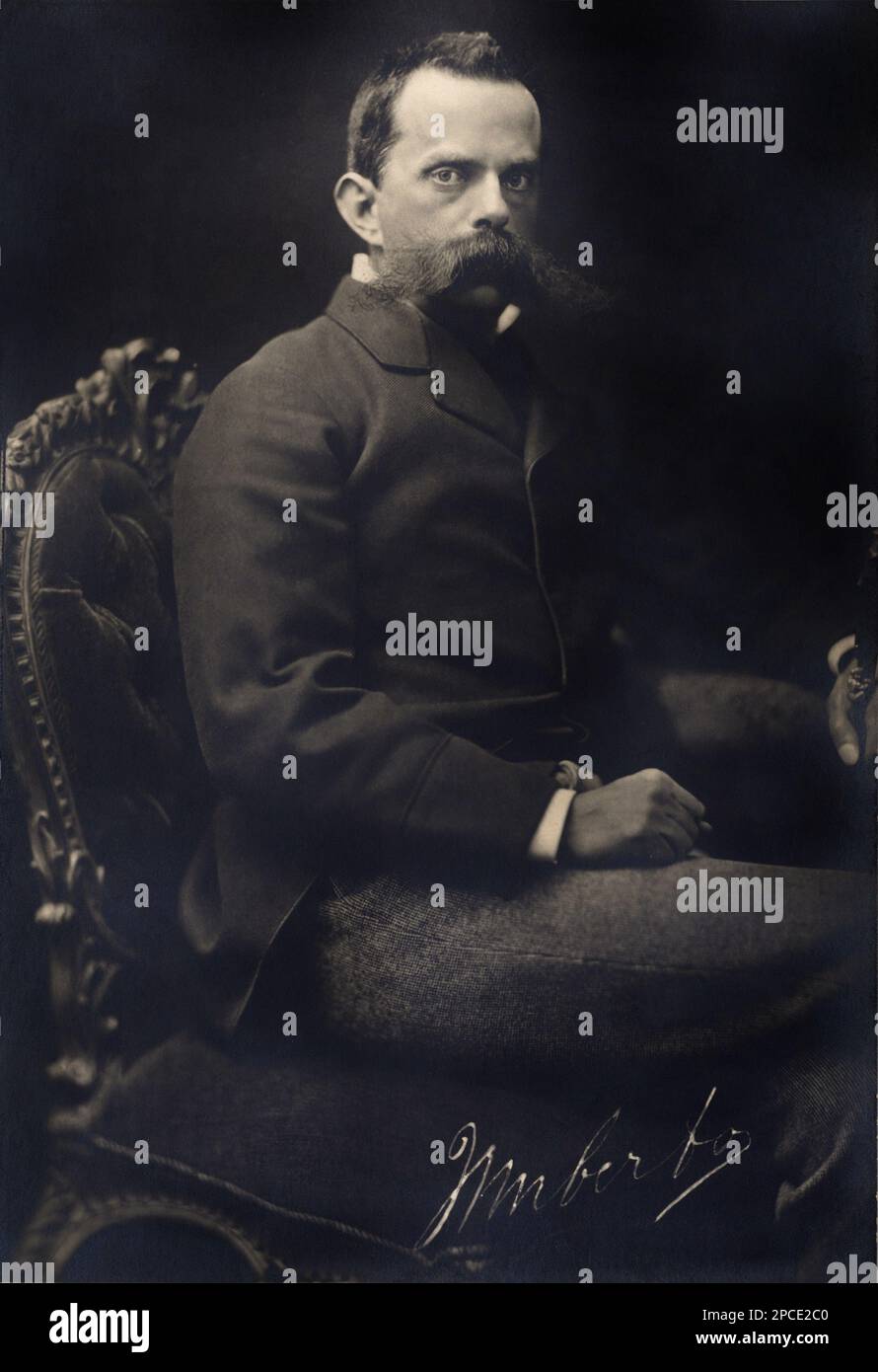 1880 ca , ITALY : The official portrait of King of Italy UMBERTO I di ...