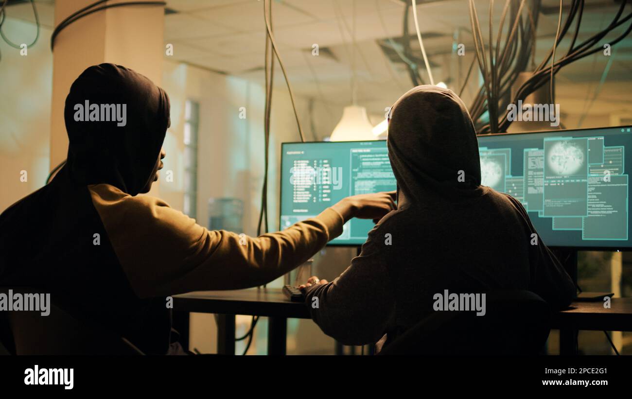Cyber spies hi-res stock photography and images - Alamy