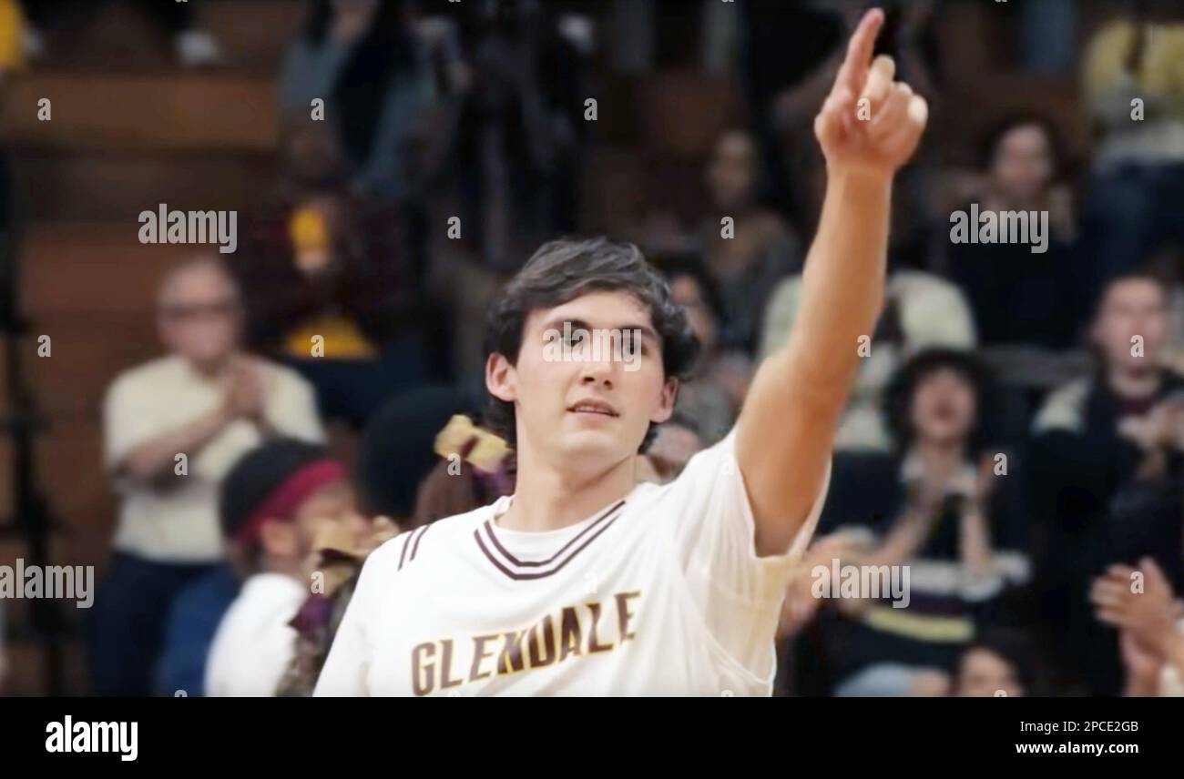 SOMEWHERE IN QUEENS, Jacob Ward, 2022. © Roadside Attractions ...