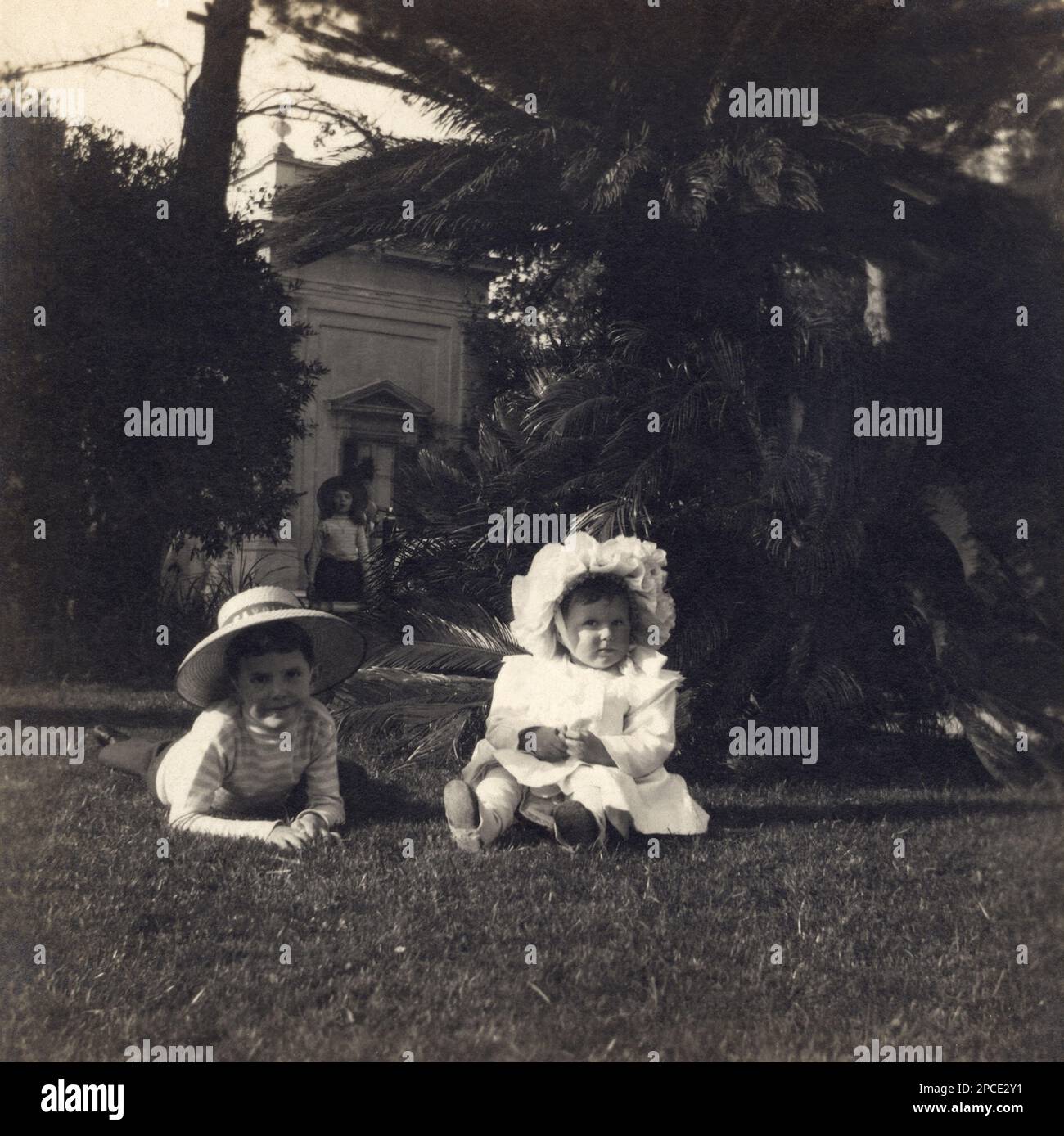 1909 ca, San Rossore , ITALY : The italian UMBERTO di SAVOIA prince of ...