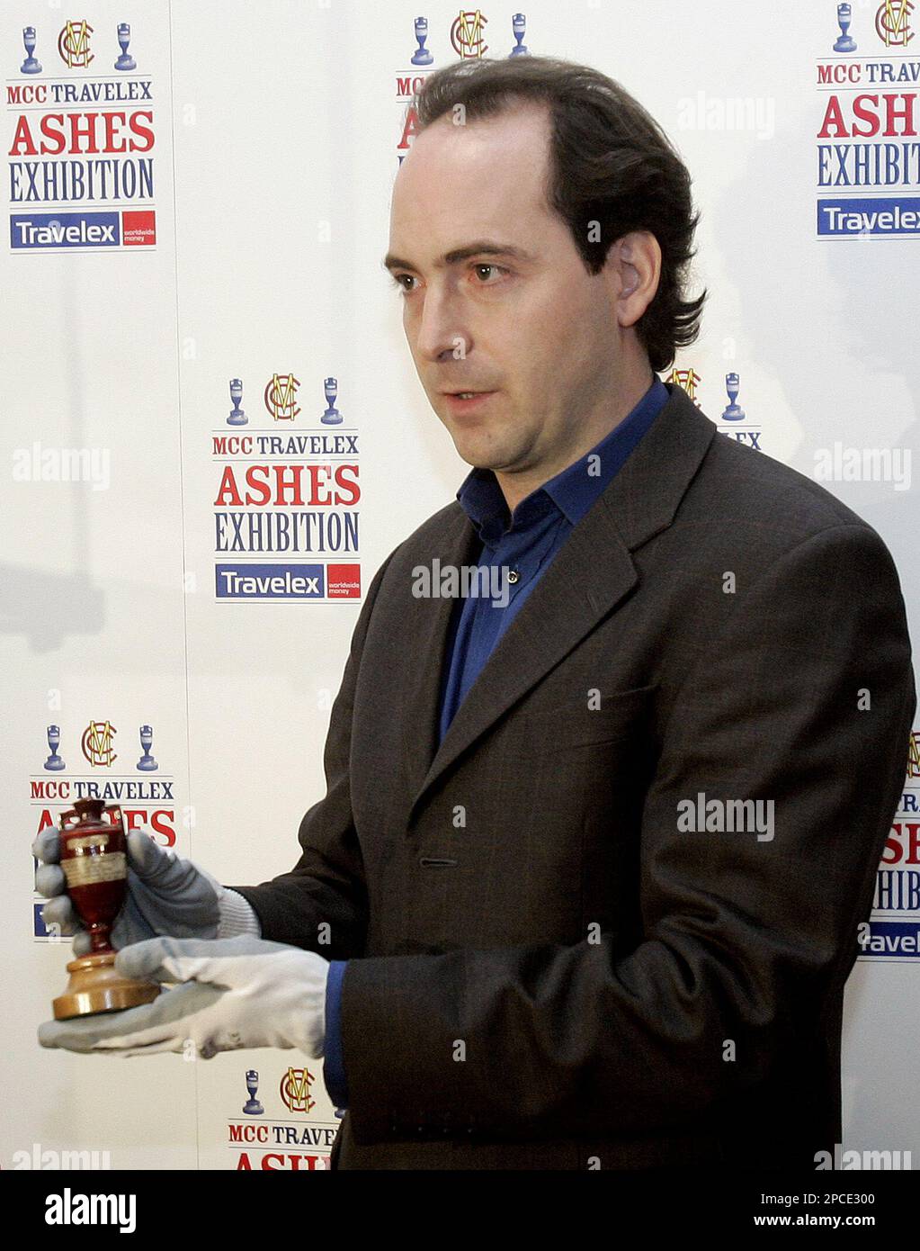 Wearing soft protective gloves the Marylebone Cricket Club (MCC ...