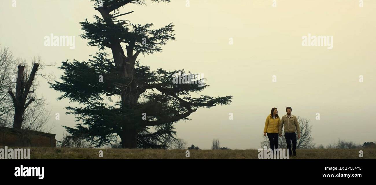 WOLF GARDEN, from left: Sian Altman, Wayne David, 2023. © Gravitas ...