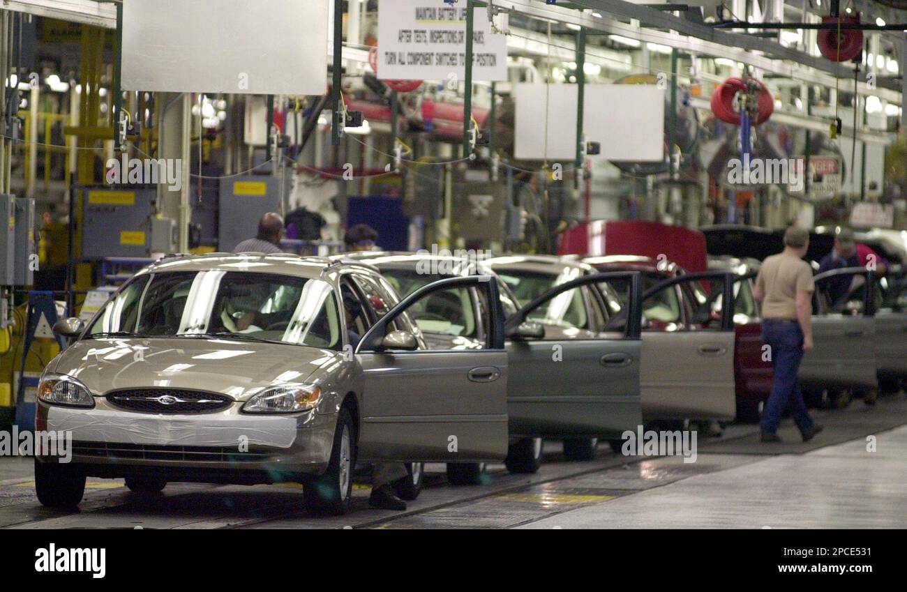 ** FILE ** A Ford Taurus assembly line is shown at Ford's Chicago ...