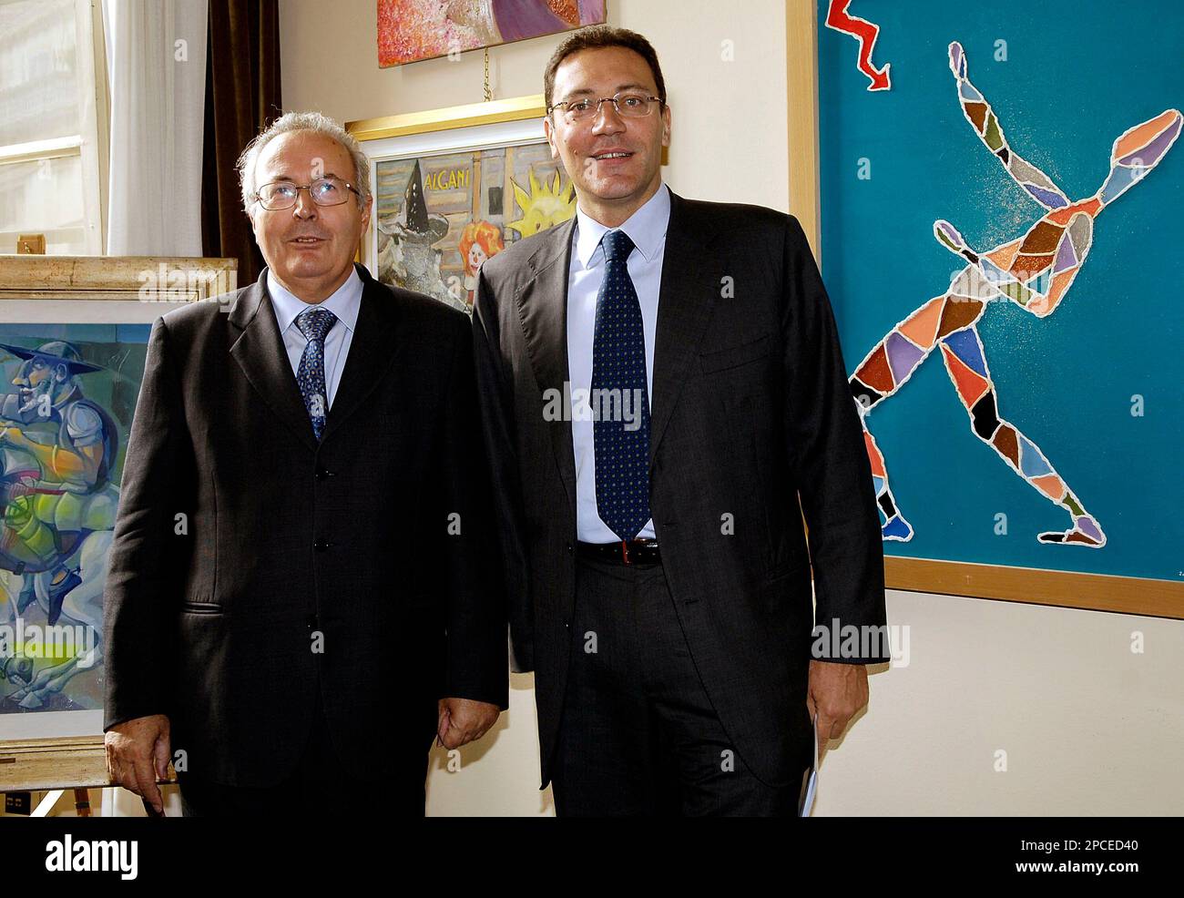 Banco Popolare di Verona e Novara Ceo Fabio Innocenzi, right, and Banca ...