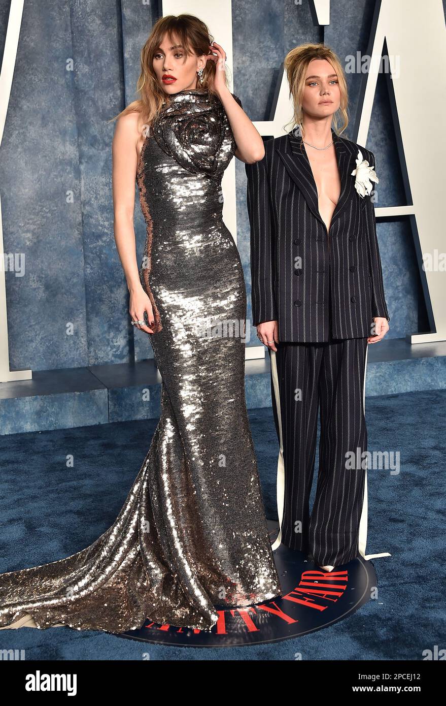 Suki Waterhouse And Immy Waterhouse Arriving At The Vanity Fair Oscar Party Held At The Wallis