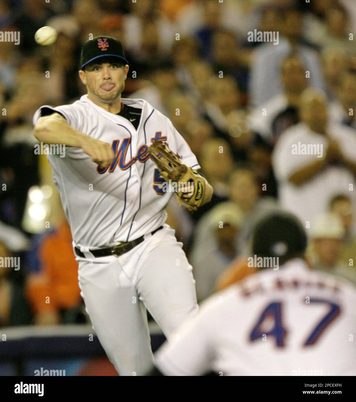 New York Mets third baseman David Wright throws out St. Louis Cardinals ...