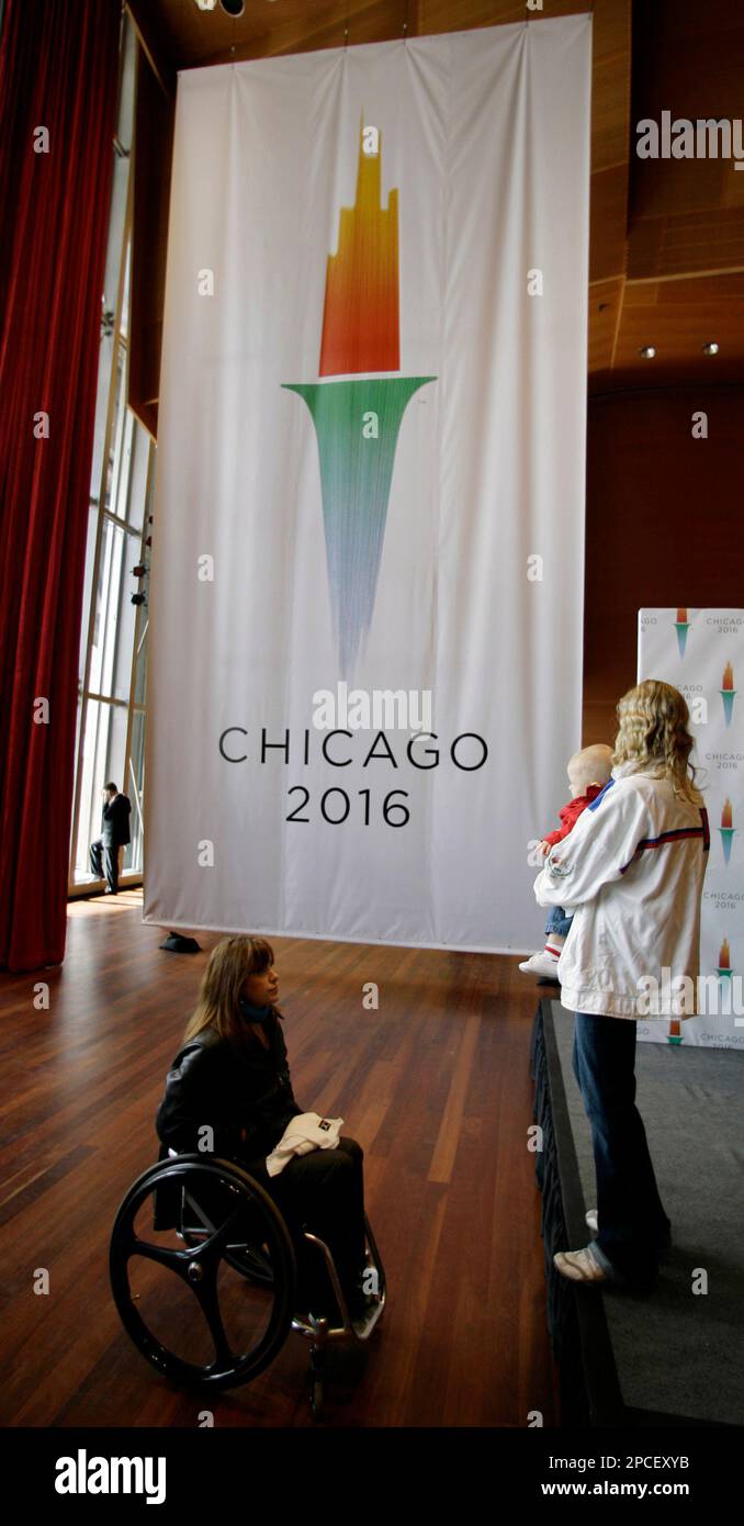 Diane Simpson-Bundy, right, holding her son Jonathan Bundy, and gold ...