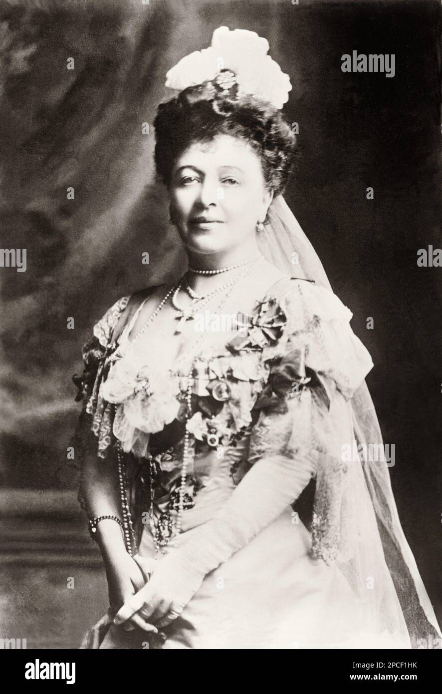 1895 ca , USA : The celebrated french-canadian singer soprano EMMA ...