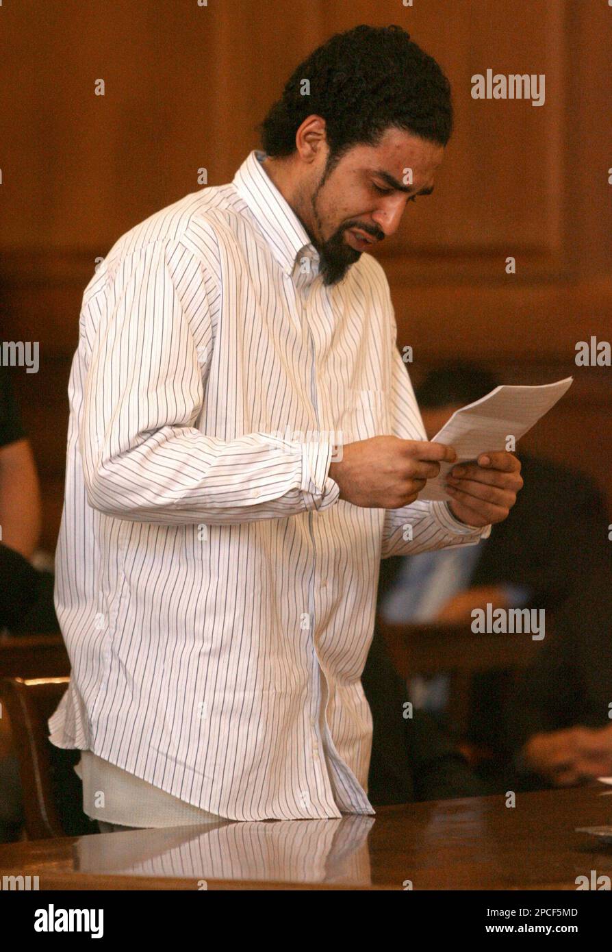 Convicted killer Esteban Carpio cries while reading a statement during ...