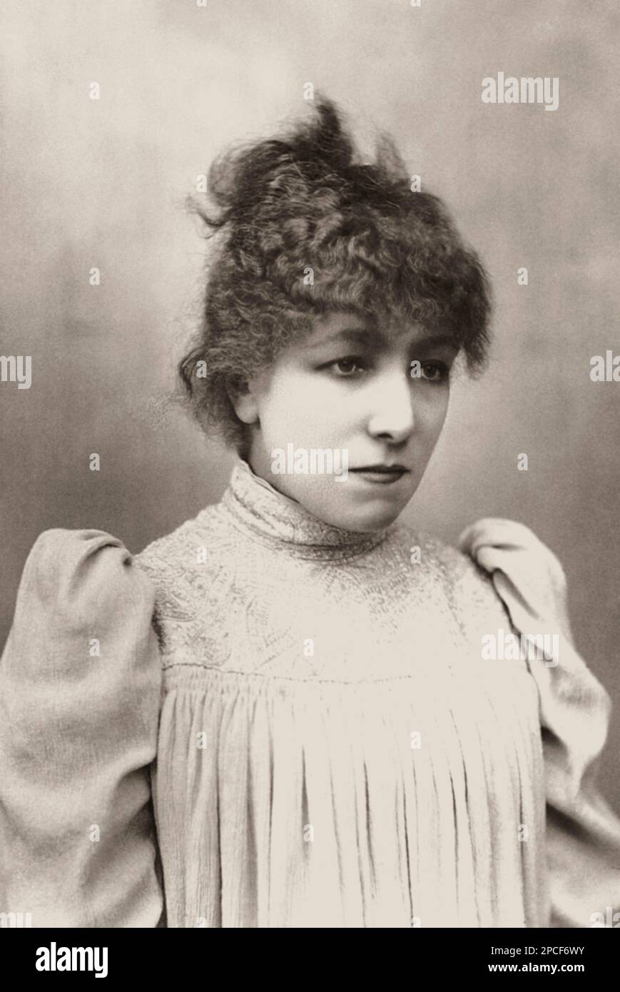 1888 , Paris , FRANCE : The french most celebrated theatre actress ...