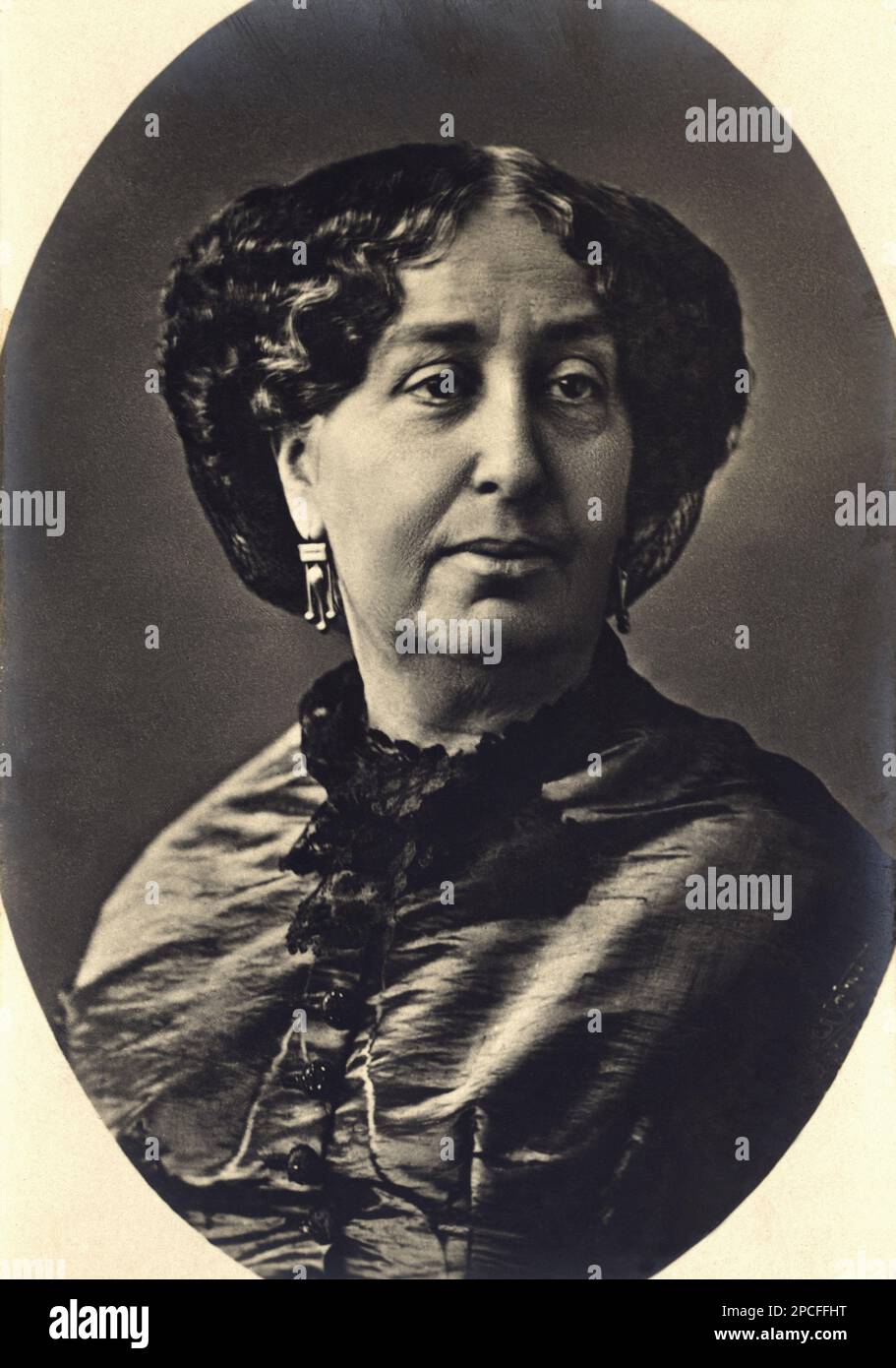 Periodo paris hi-res stock photography and images - Alamy