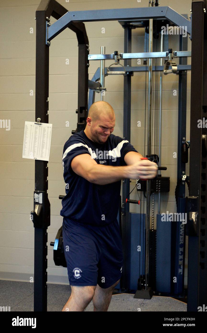 ** ADVANCE FOR WEEKEND EDITIONS, OCT. 7-8 ** University of Connecticut ...