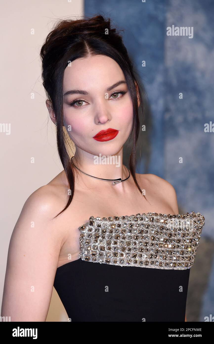 LOS ANGELES - MAR 12: Dove Cameron at the 2023 Vanity Fair Oscar Party ...