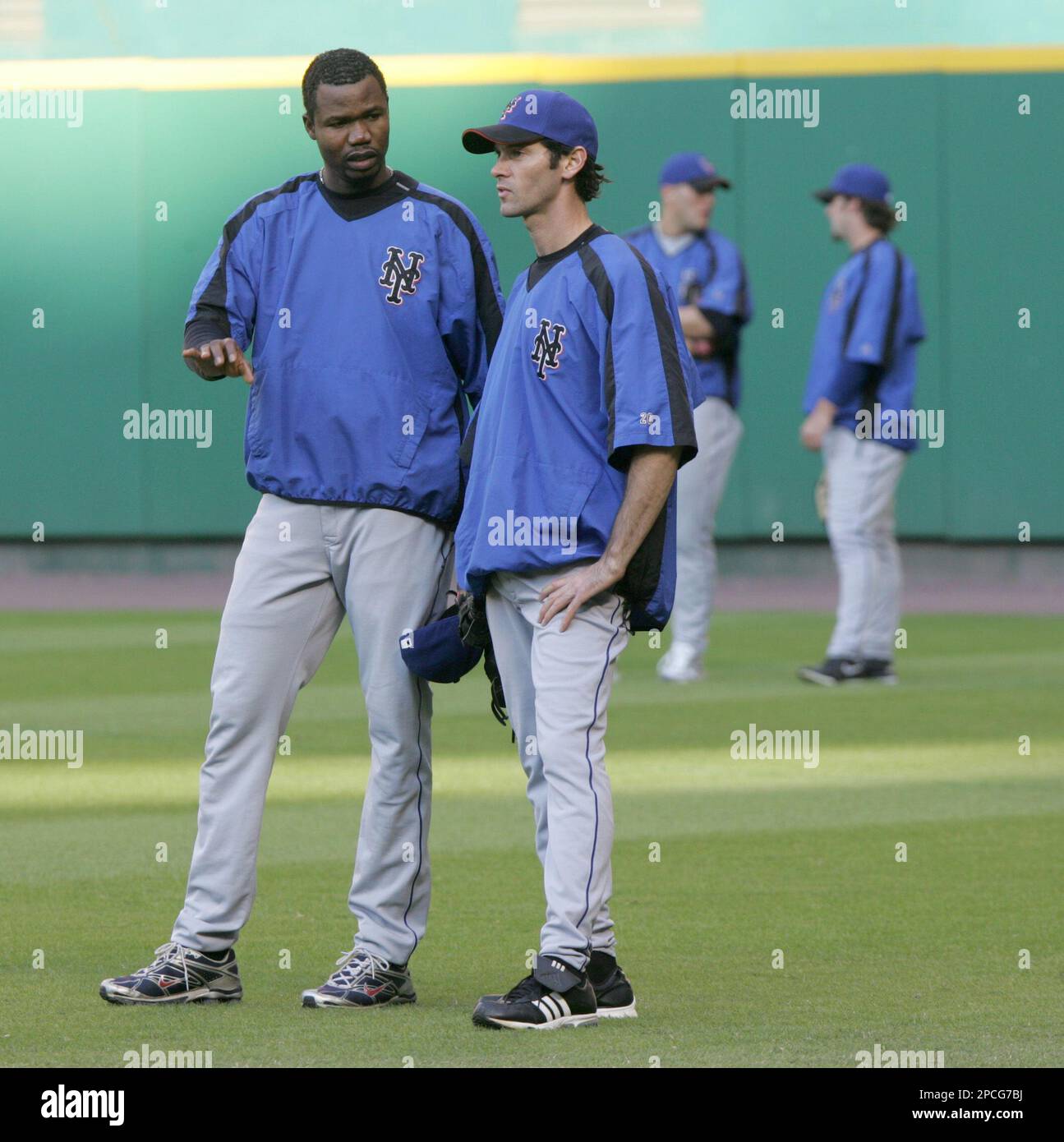 New York Mets pitcher Guillermo Mota, left, and outfielder, Shawn Green ...