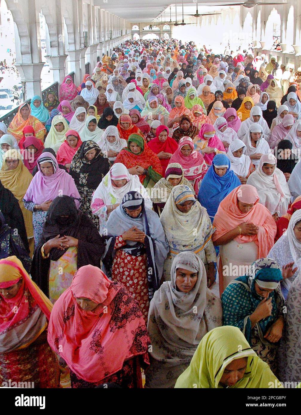 Pakistani Muslims women offer 1st Friday prayer during the Muslim ...