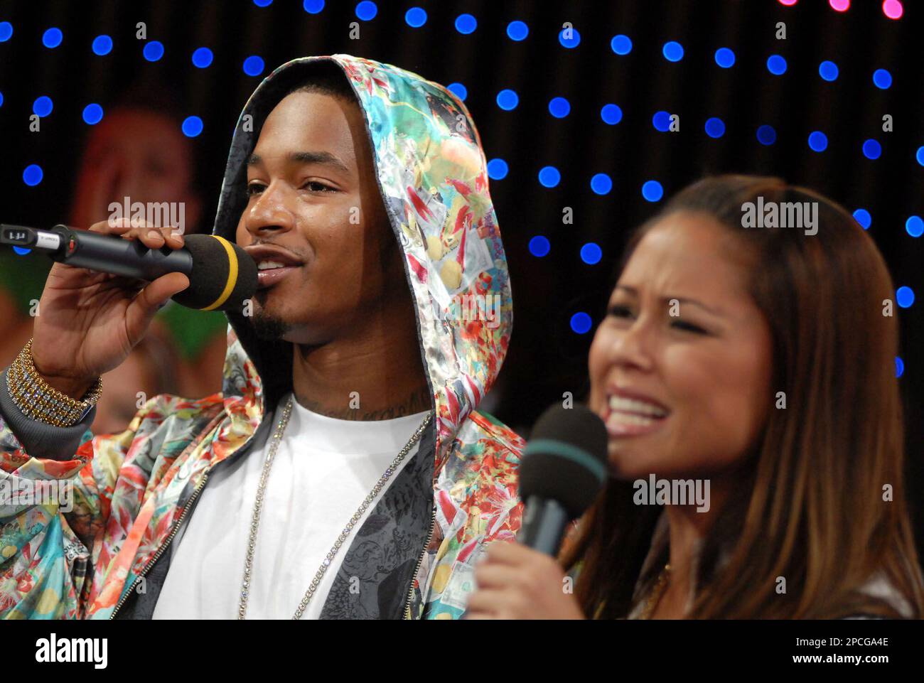 Rapper Chingy talks with VJ Vanessa Minnillo as he makes an appearance ...