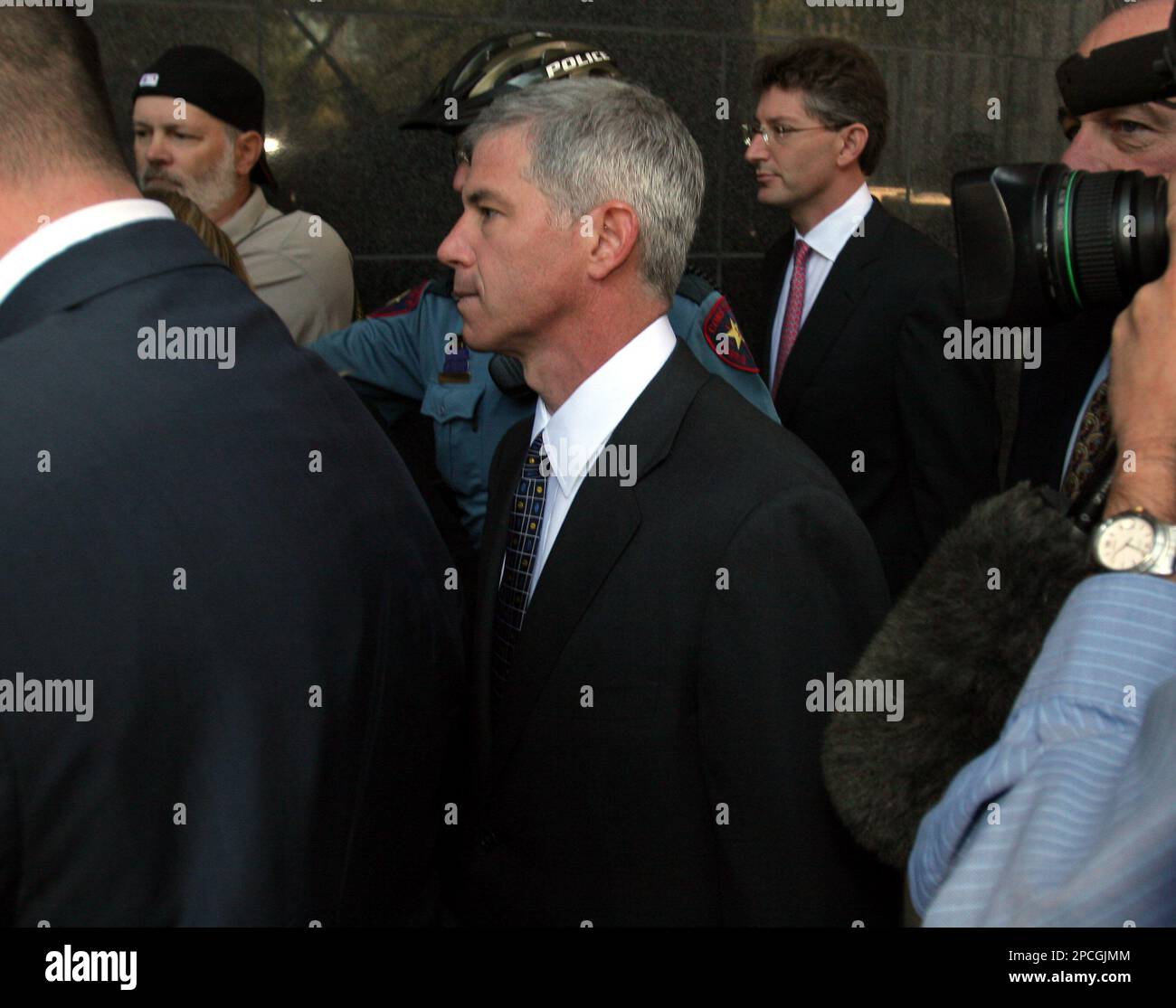 Former Enron executive Andrew Fastow arrives at federal court in ...