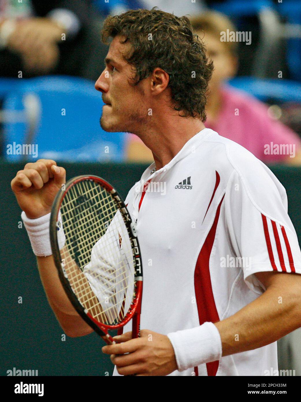Russian Marat Safin Reacts During A Match Against Us Andy Roddick At The Davis Cup Semifinal