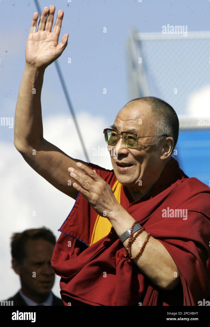 Dalai Lama Peace Sign