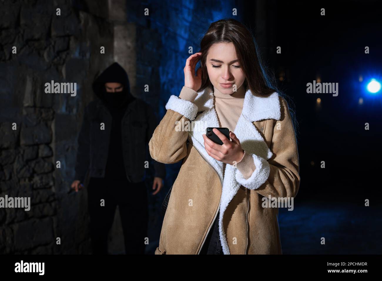 Man woman assault night hi-res stock photography and images - Alamy