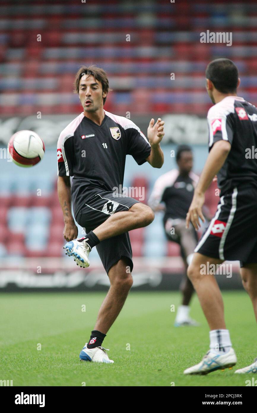 Palermo's defender Mattia Cassani, left, trains at West Ham United's ...