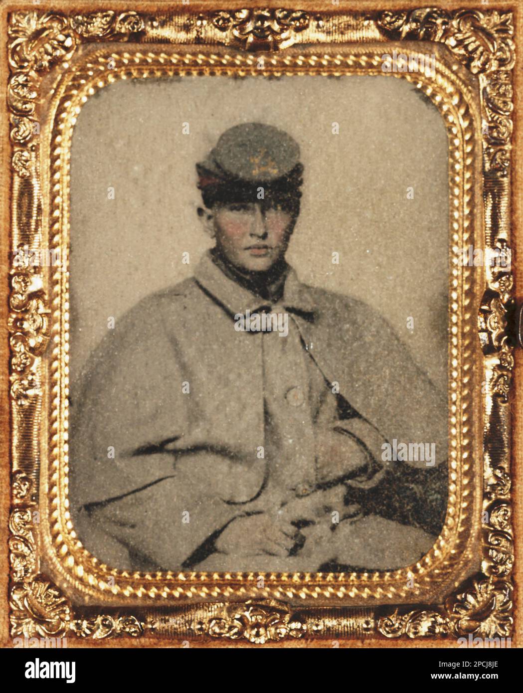Unidentified soldier in Confederate great coat and kepi. Ambrotype ...