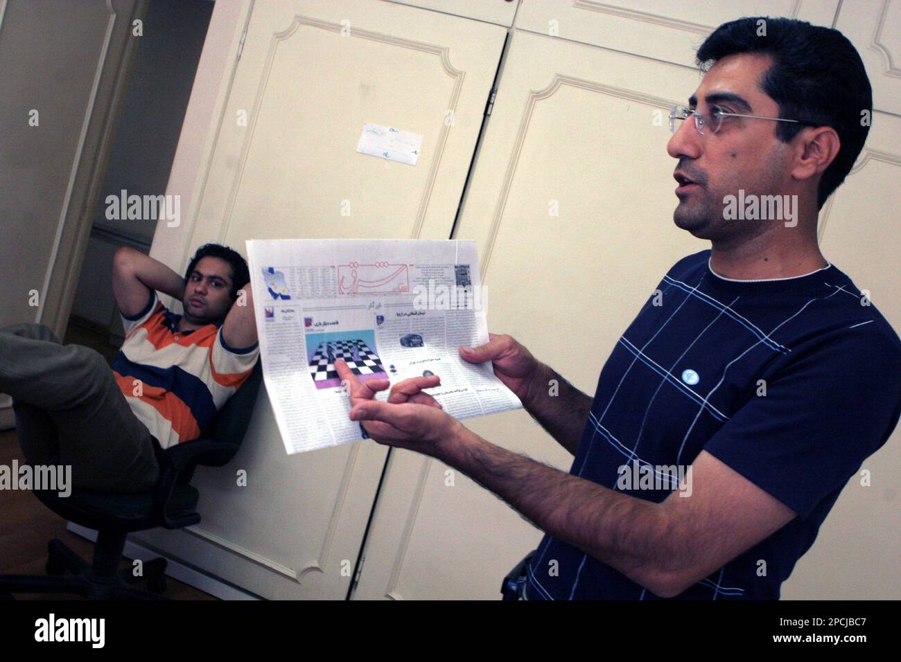 Iranian journalist Iraj Jamshidi, of prominent reformist daily Shargh ...