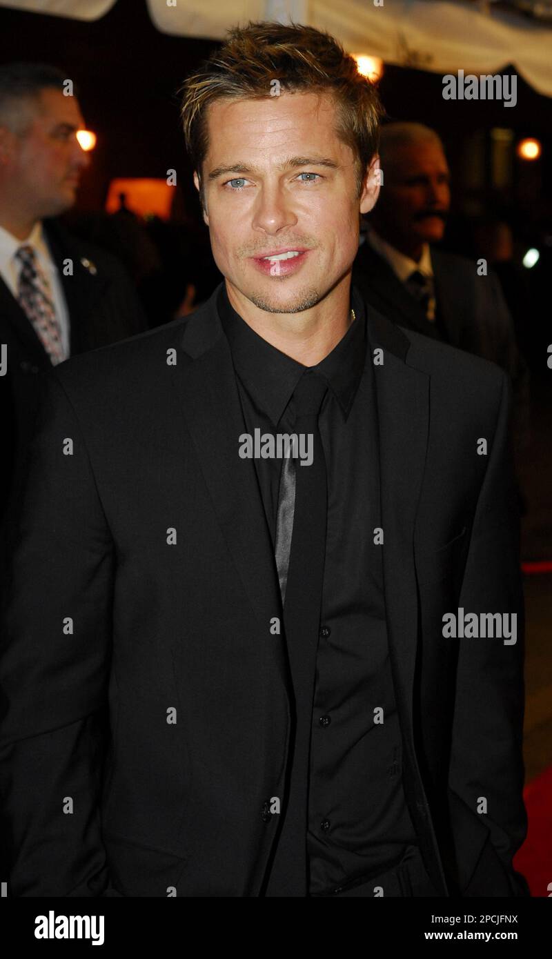 Brad Pitt arrives on the red carpet for the premiere of "Babel" during ...