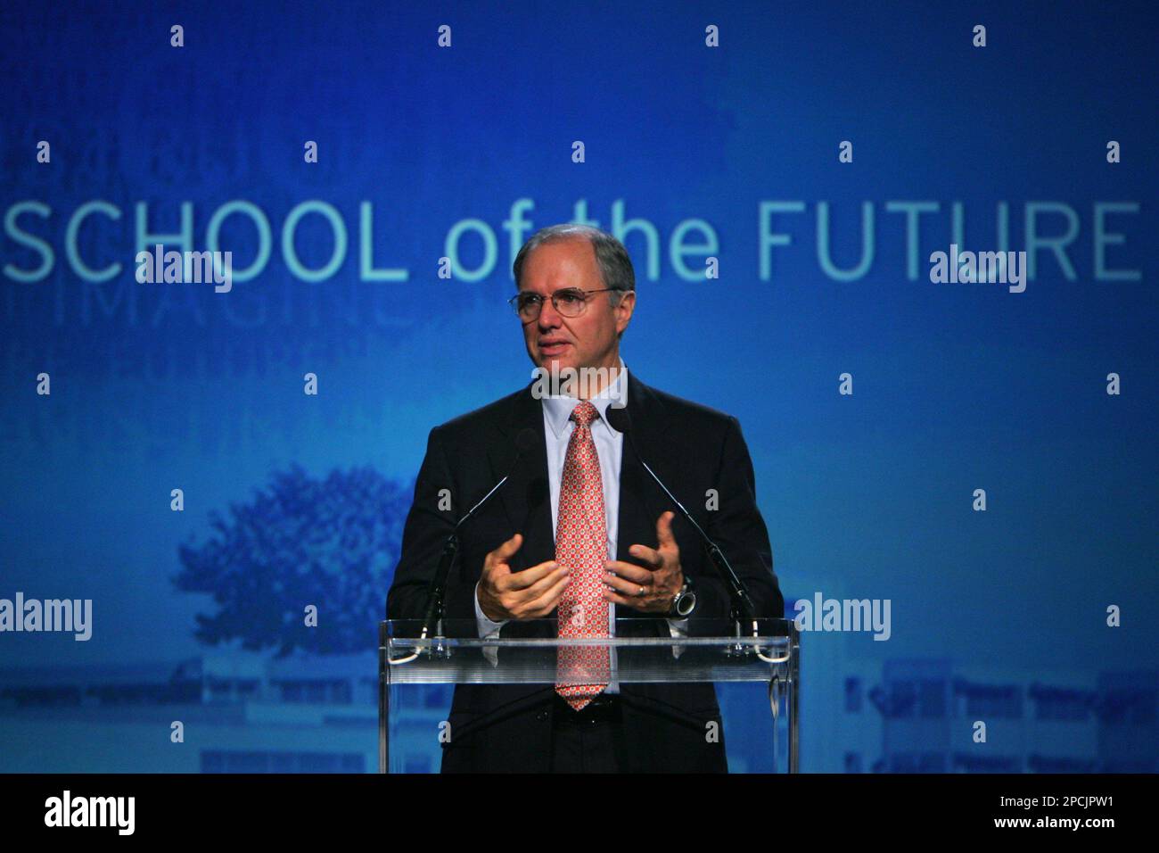 Microsoft Chief Research and Strategy officer Craig Mundie speaks at ...