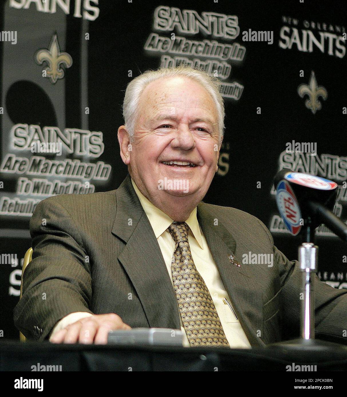 New Orleans Saints football team owner Tom Benson answers questions at ...