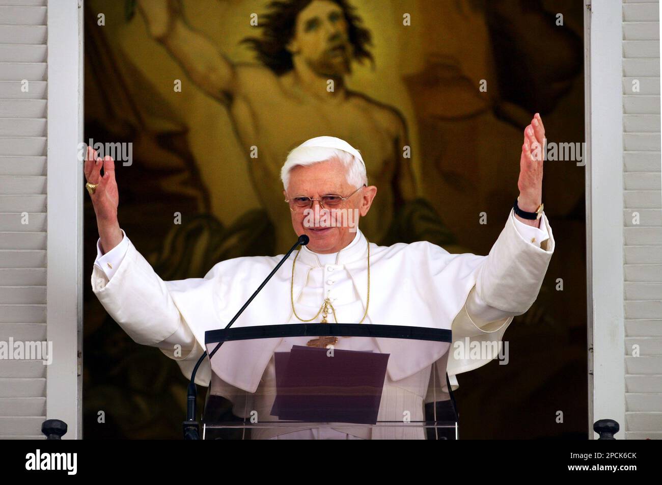 Pope Benedict XVI greets faithful at the end of his Angelus prayer in ...