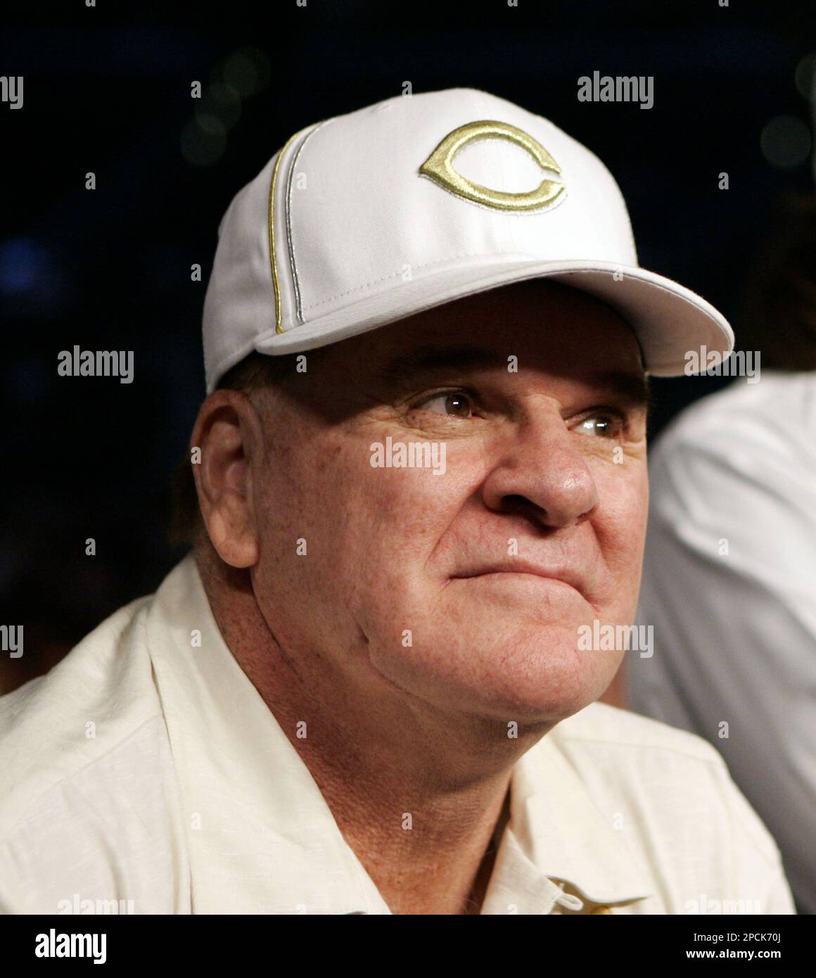 Pete Rose watches James Toney and Samuel Peter's WBC heavyweight title ...