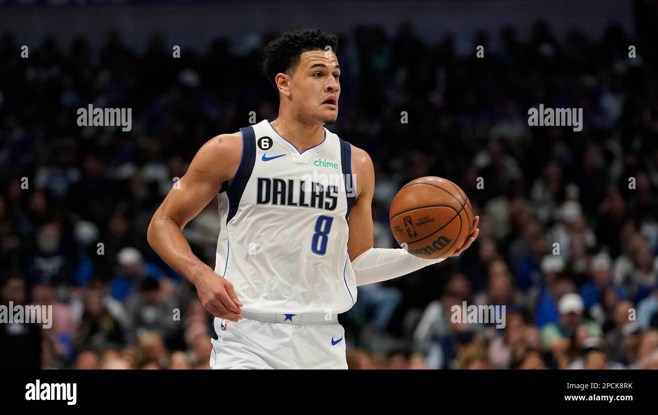 Dallas Mavericks guard Josh Green (8) dribbles during the first half of ...