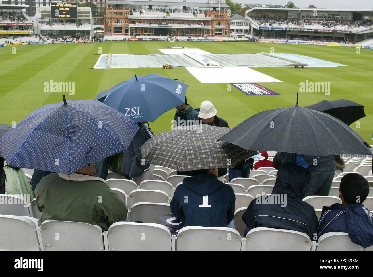 Rain delays play at Lord's Cricket Ground during the one day ...