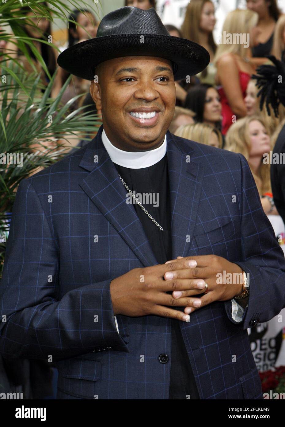 Joseph Simmons, also known as "Reverend Run" arrives at the 2006 MTV ...