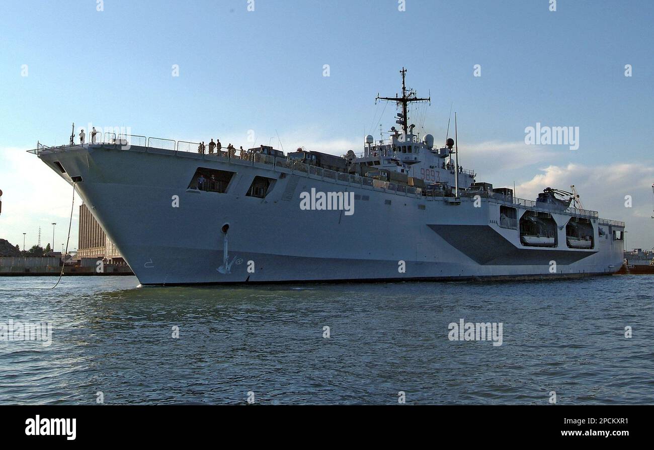 Italian Navy ship San Marco, carrying part of the Italian United ... Italian Navy ship San Marco, carrying part of the Italian United ...
