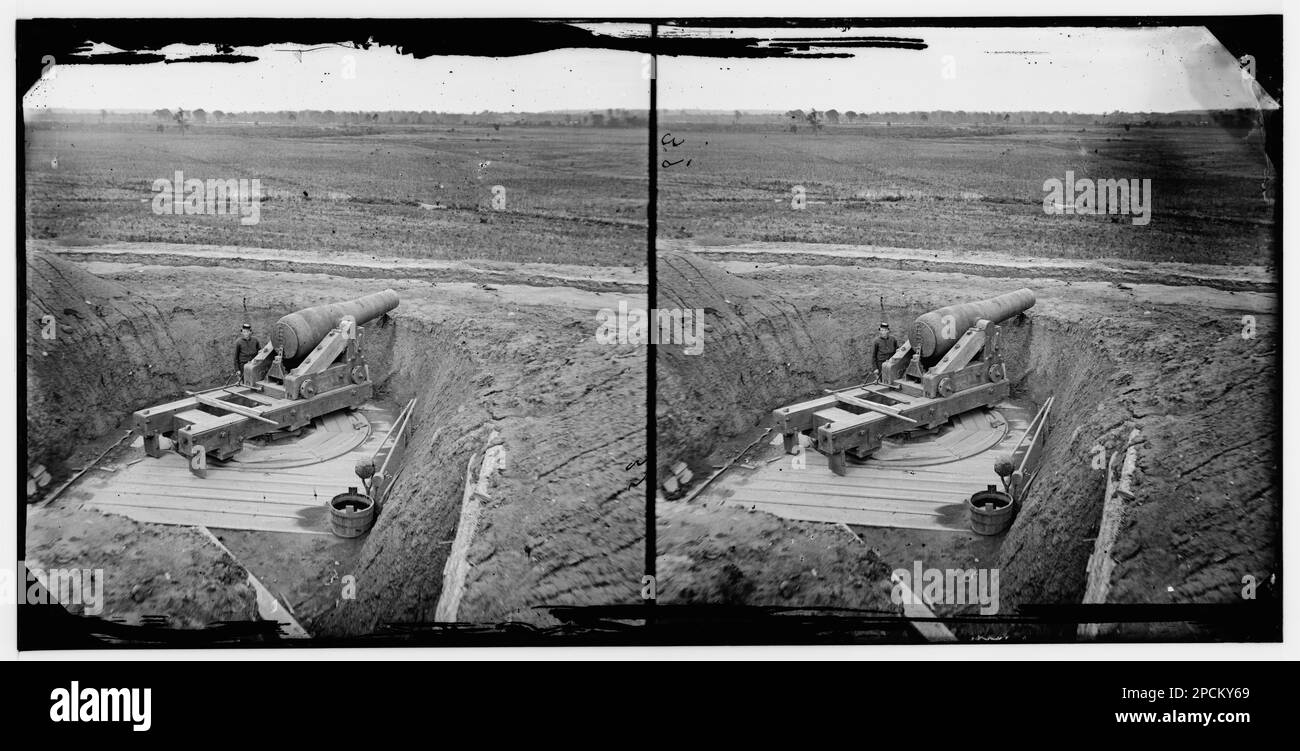 10 inch columbiad gun hi-res stock photography and images - Alamy