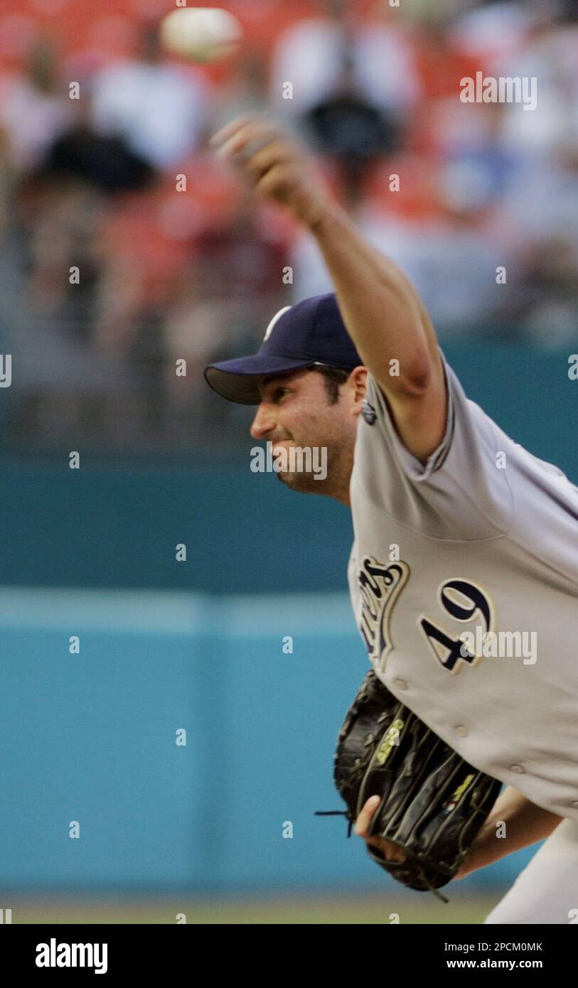 Milwaukee Brewers pitcher Doug Davis delivers during the first inning ...