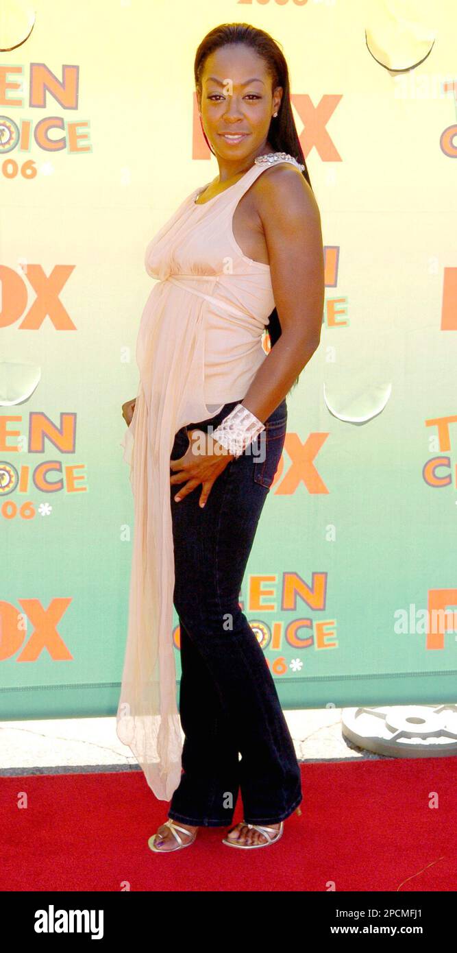 Actress Tichina Arnold arrives for the 2006 Teen Choice Awards in ...