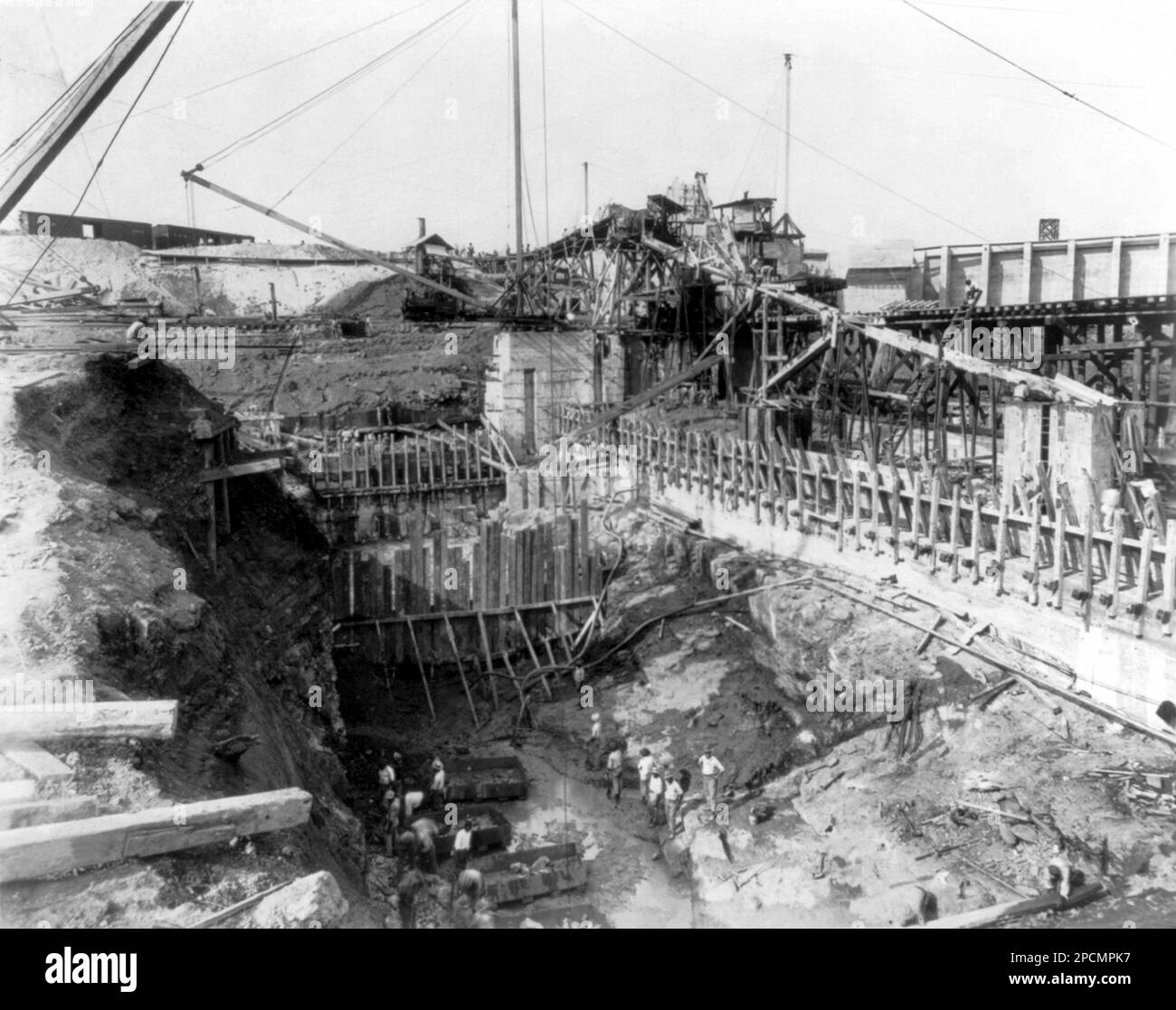 PANAMA : Panama Canal construction, 1913 . Photo by H.N. Rudd ...