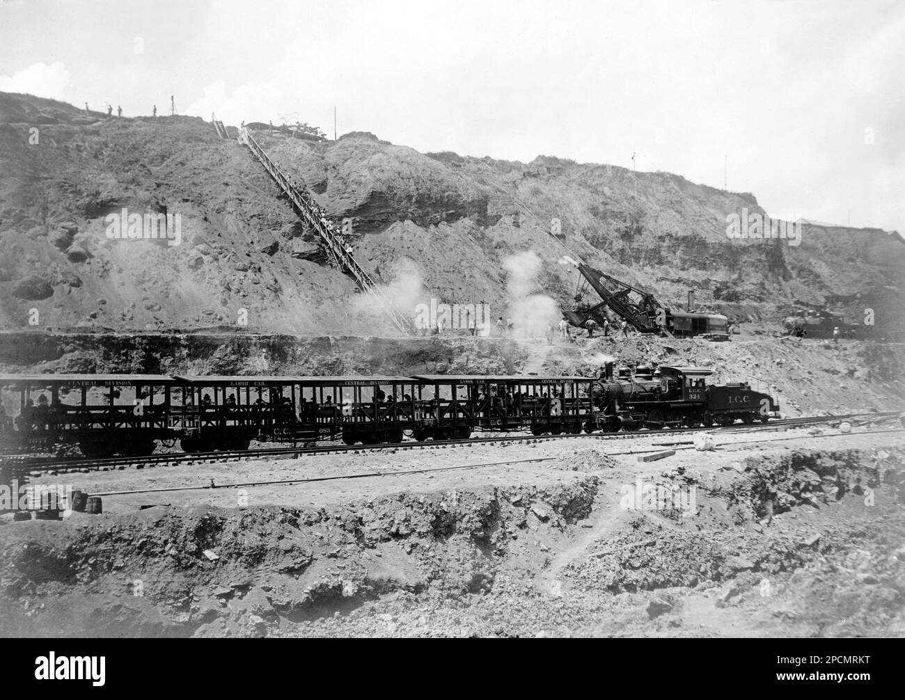 PANAMA : work train & stairs leading out of Culebra-cut , 1910 ...