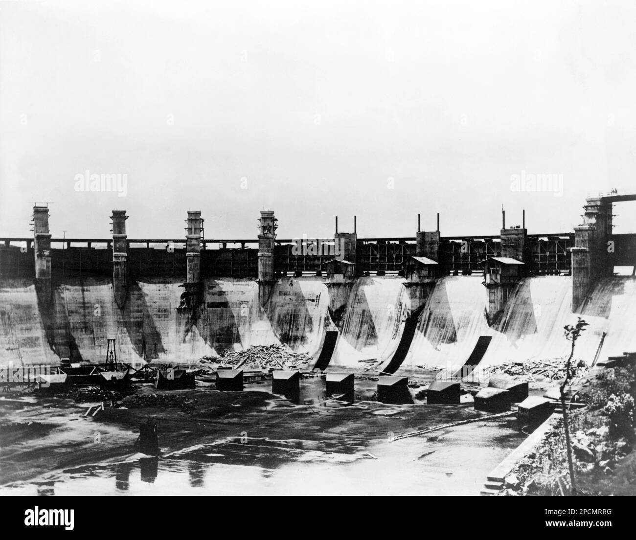 PANAMA : Gatun Lake spillway, Panama Canal , 1914 - GEOGRAPHY ...