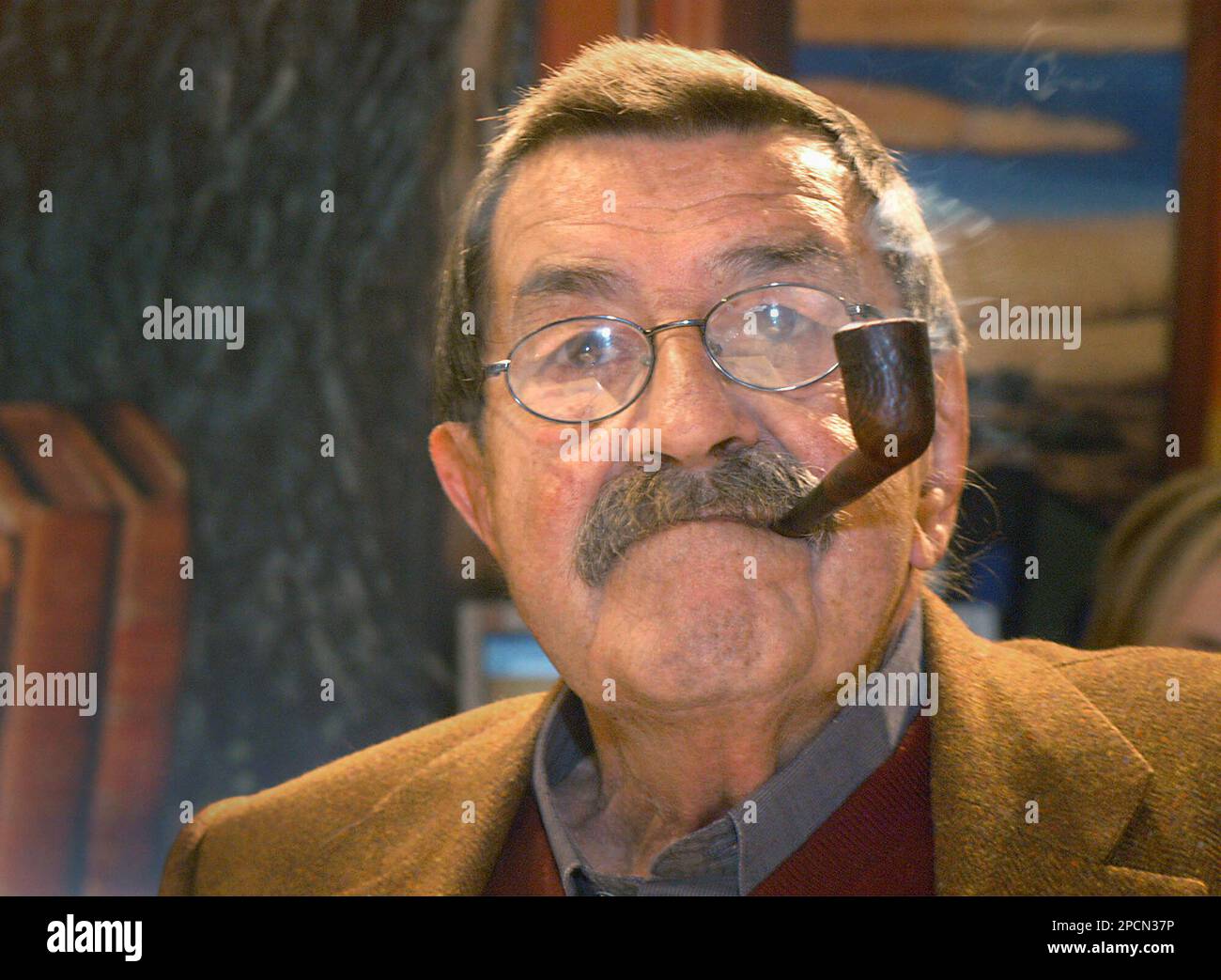 ** ARCHIV ** Der Nobelpreistraeger fuer Literatur Guenter Grass ...