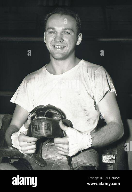 ** FILE ** Boxer Al Hostak is shown in this Nov. 18, 1941 file photo ...